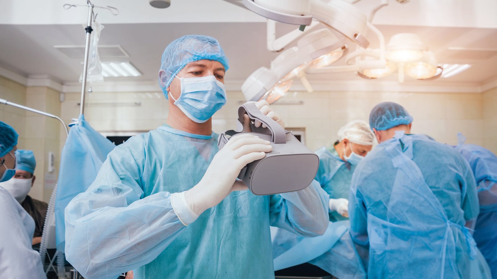 What are the advantages of disposable surgical gowns?
